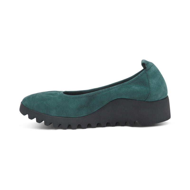 WOMEN'S AETREX BRIANNA BALLET FLAT | DARK TEAL – Randy's Shoes