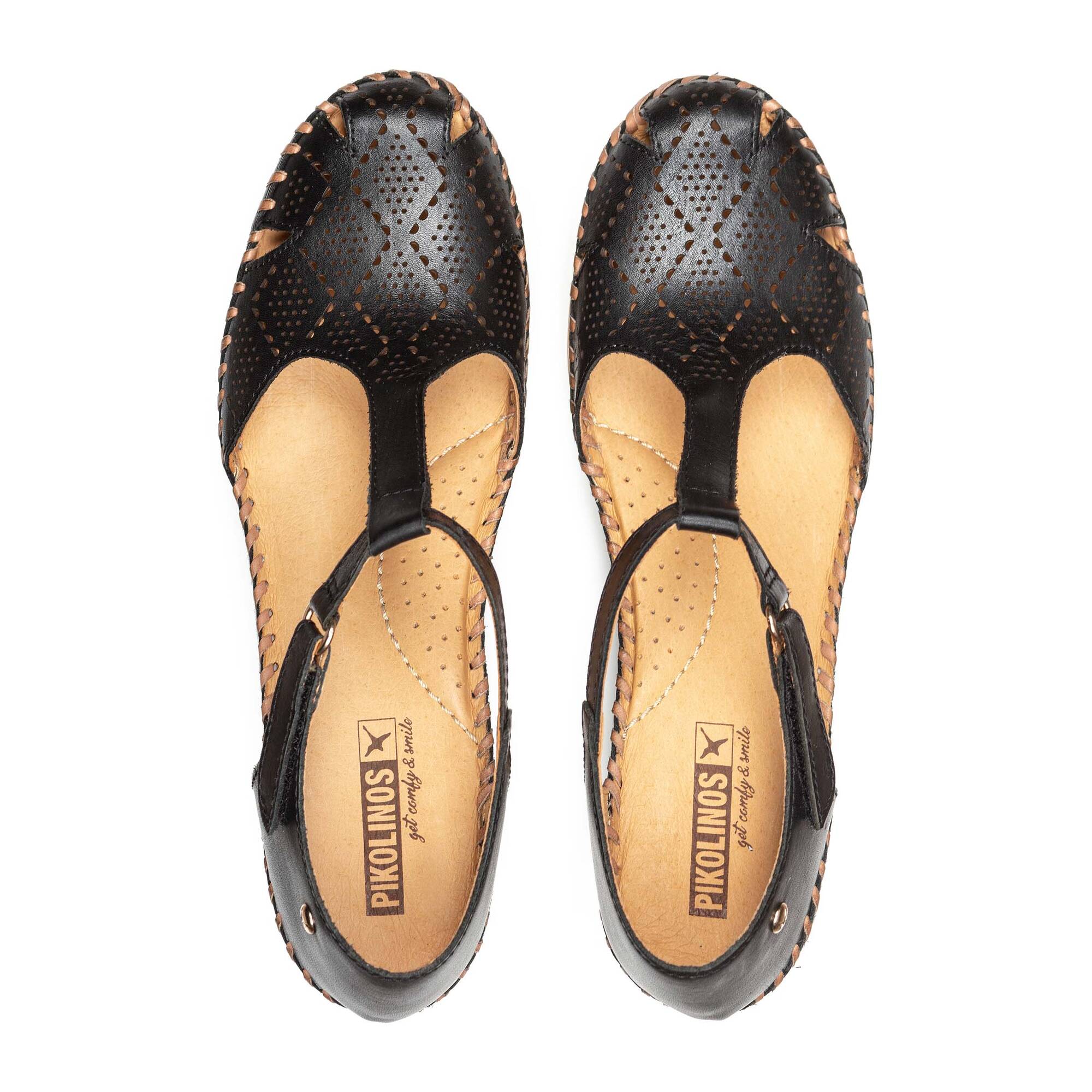 WOMEN'S PIKOLINOS AGUADULCE CLOSED TOE WEDGE SANDAL| BLACK – Randy's Shoes