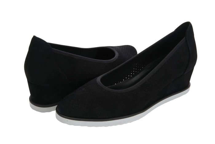 WOMEN'S VANELI DALIAN | BLACK PERF SUEDE – Randy's Shoes